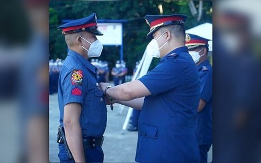 Cops Hailed For Helping Woman Give Birth In Vehicle Ptv News