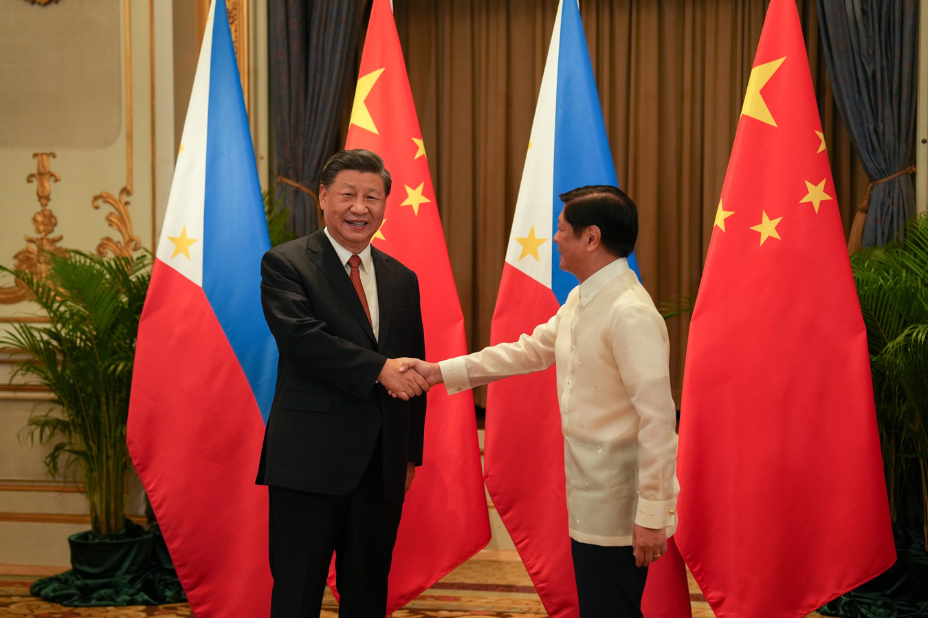 PBBM, Xi meet for first time; agree to boost PH-China ties - PTV News