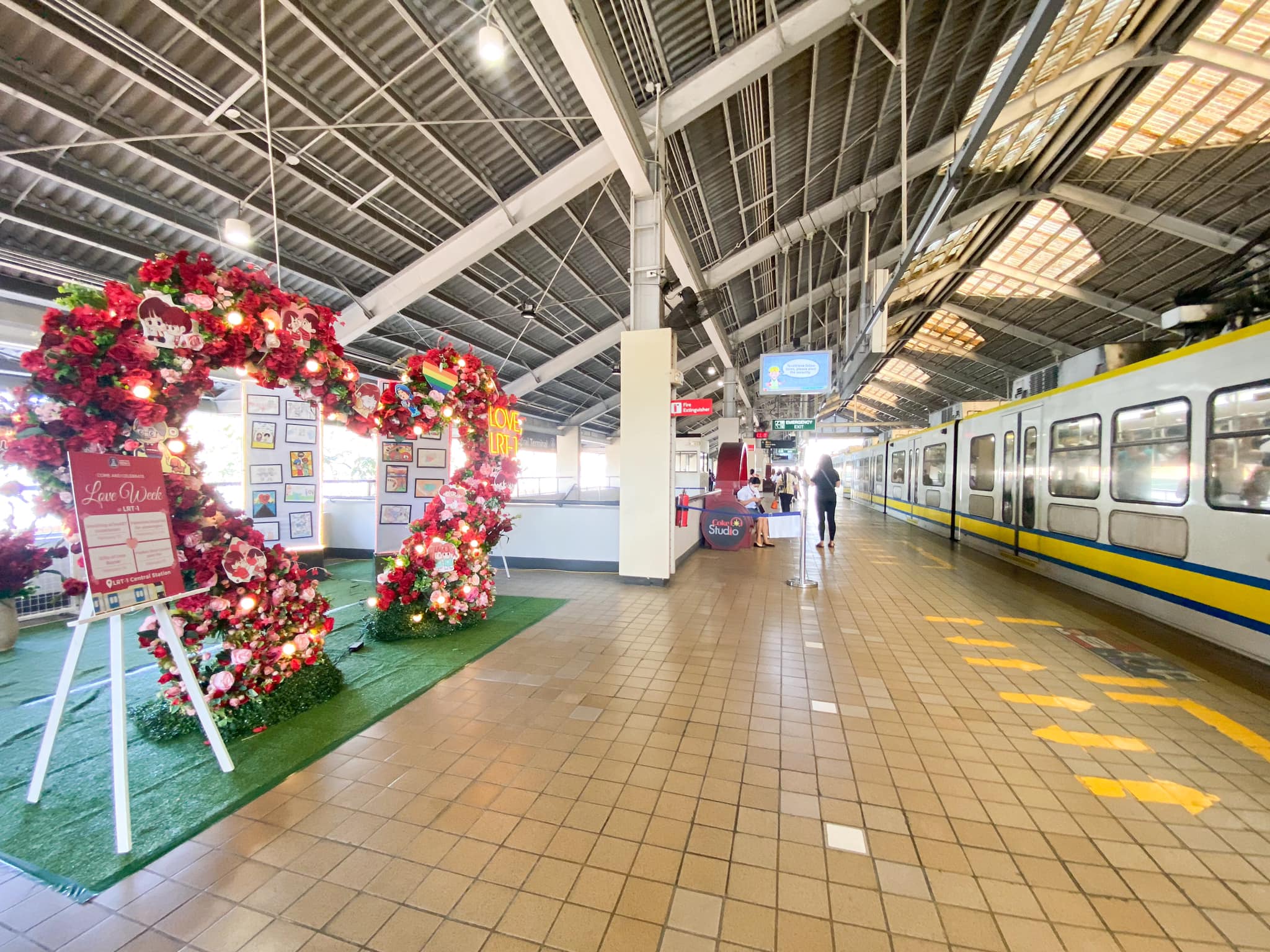 LRT-1 unveils Valentine’s Day art, surprises - PTV News