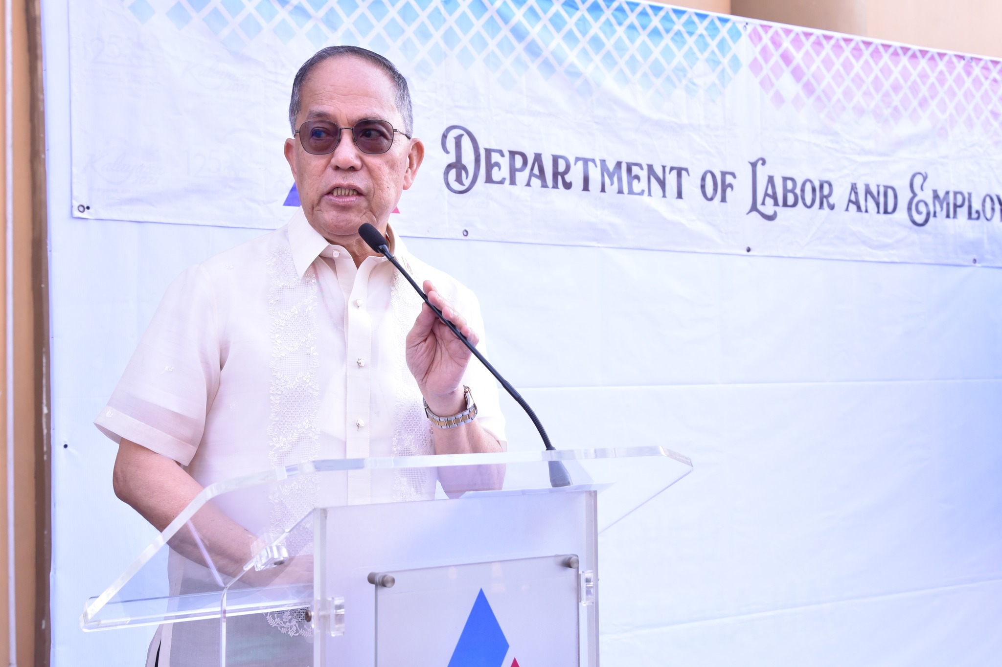 DOLE reminds employers of pay rules for Labor Day - PTV News
